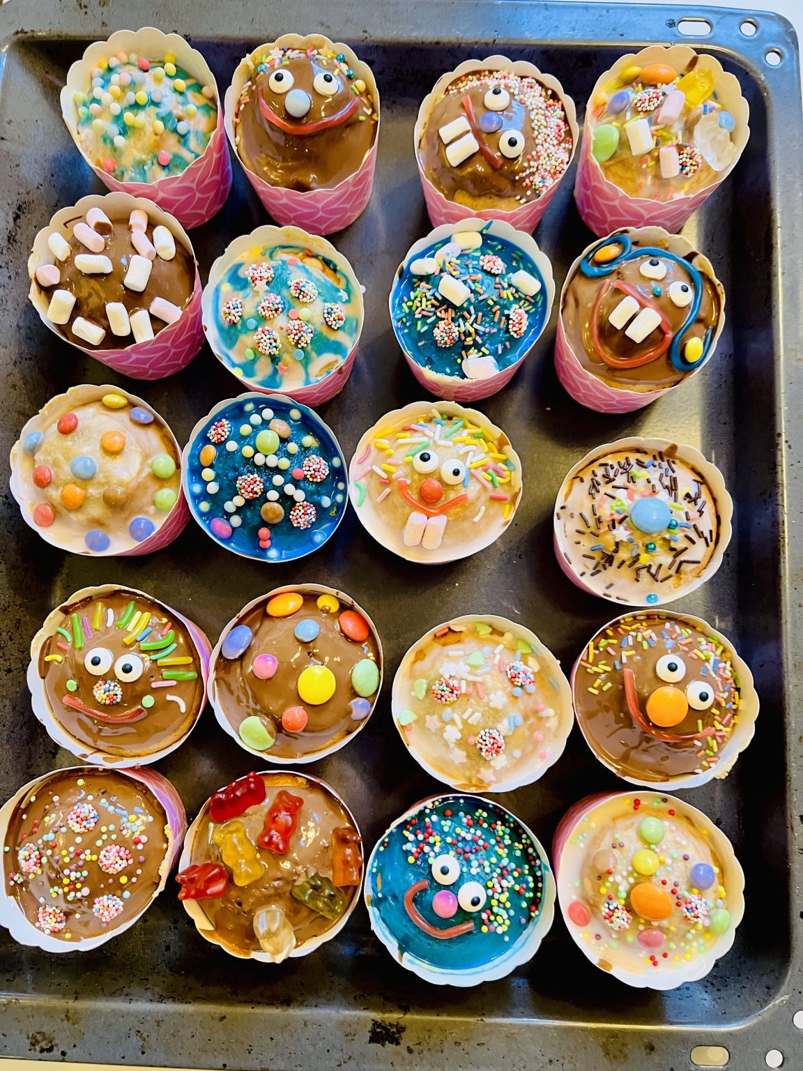 Lustige Muffins - Wir backen kreativ und bunt - Farbschachtel
